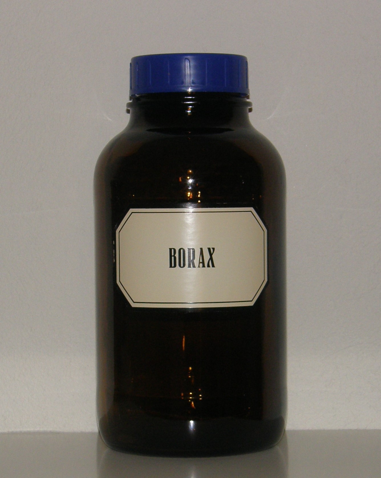 Lääketehdas Merck Borax. | Kirjoittelija Juha Ollila